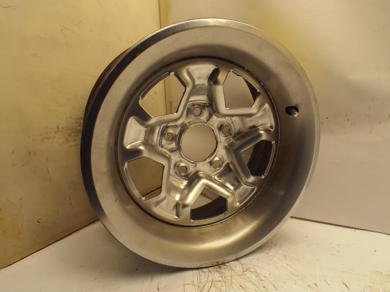 Wheel Rim Chevrolet Camaro 1986 - MRK469264 – Tom's Foreign Auto Parts