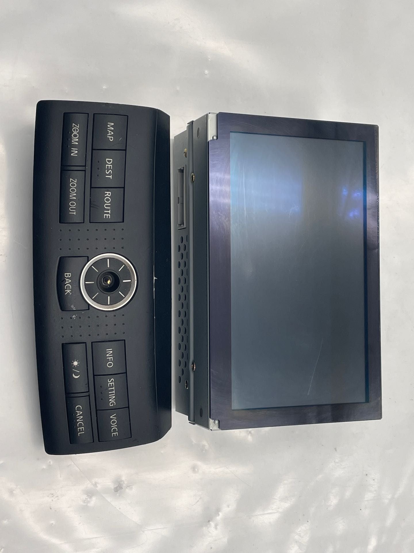 Info-Gps Screen Nissan 350Z 2006 - NW105077 – Tom's Foreign Auto Parts
