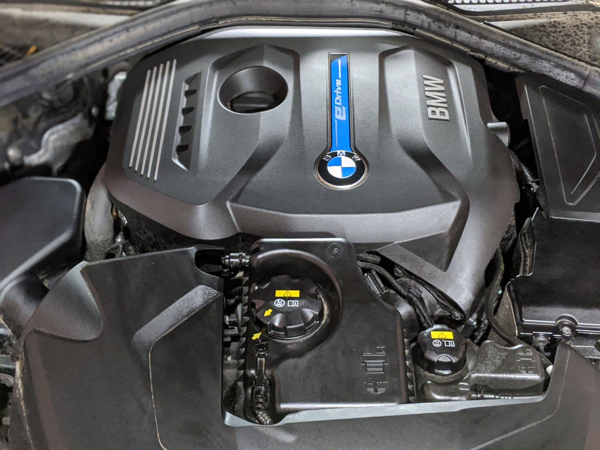 Bmw 330e engine store