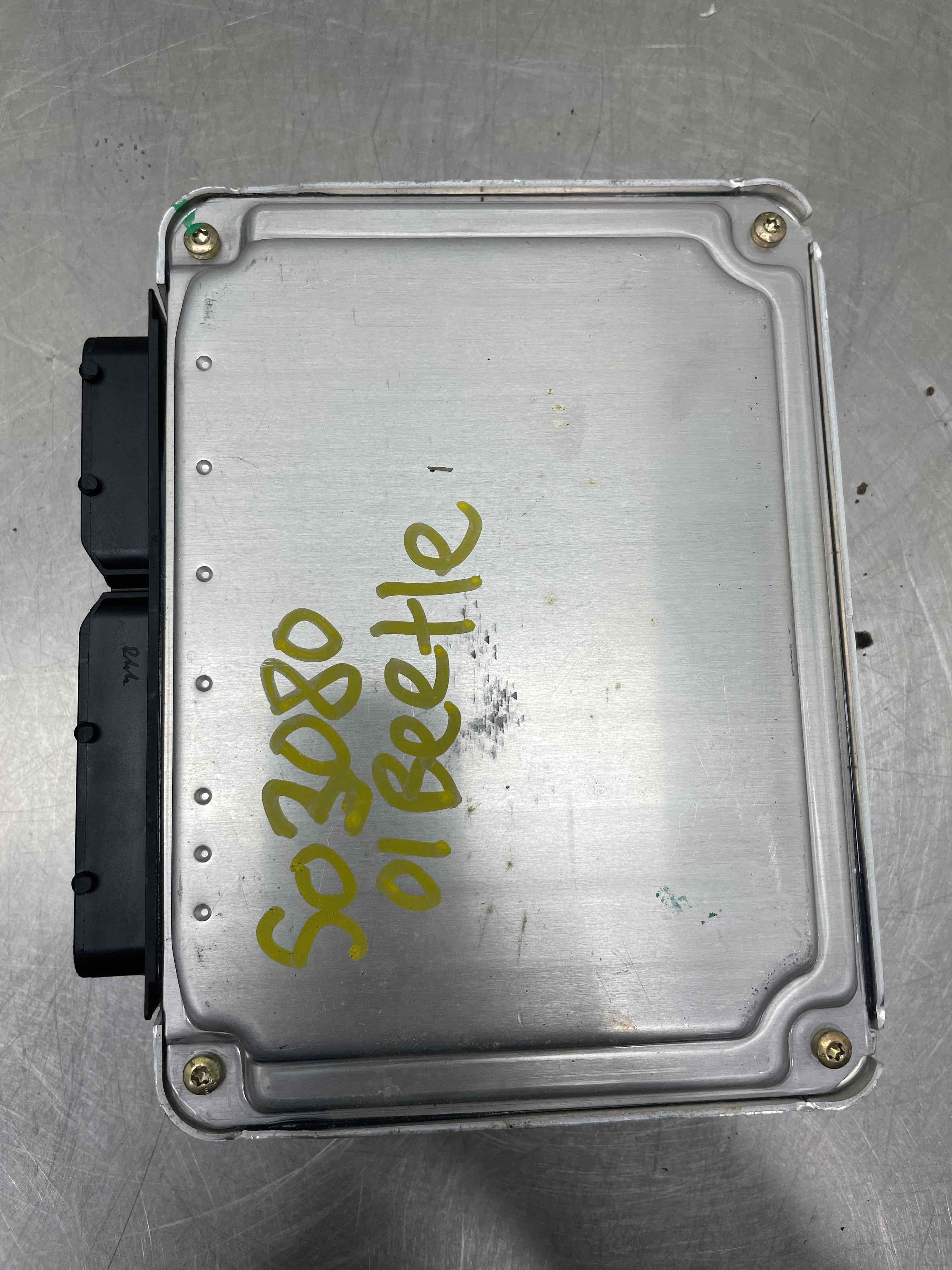 ECU ECM COMPUTER Volkswagen Beetle 2001 01 Auto 2.0L - NW395498 – Tom's ...