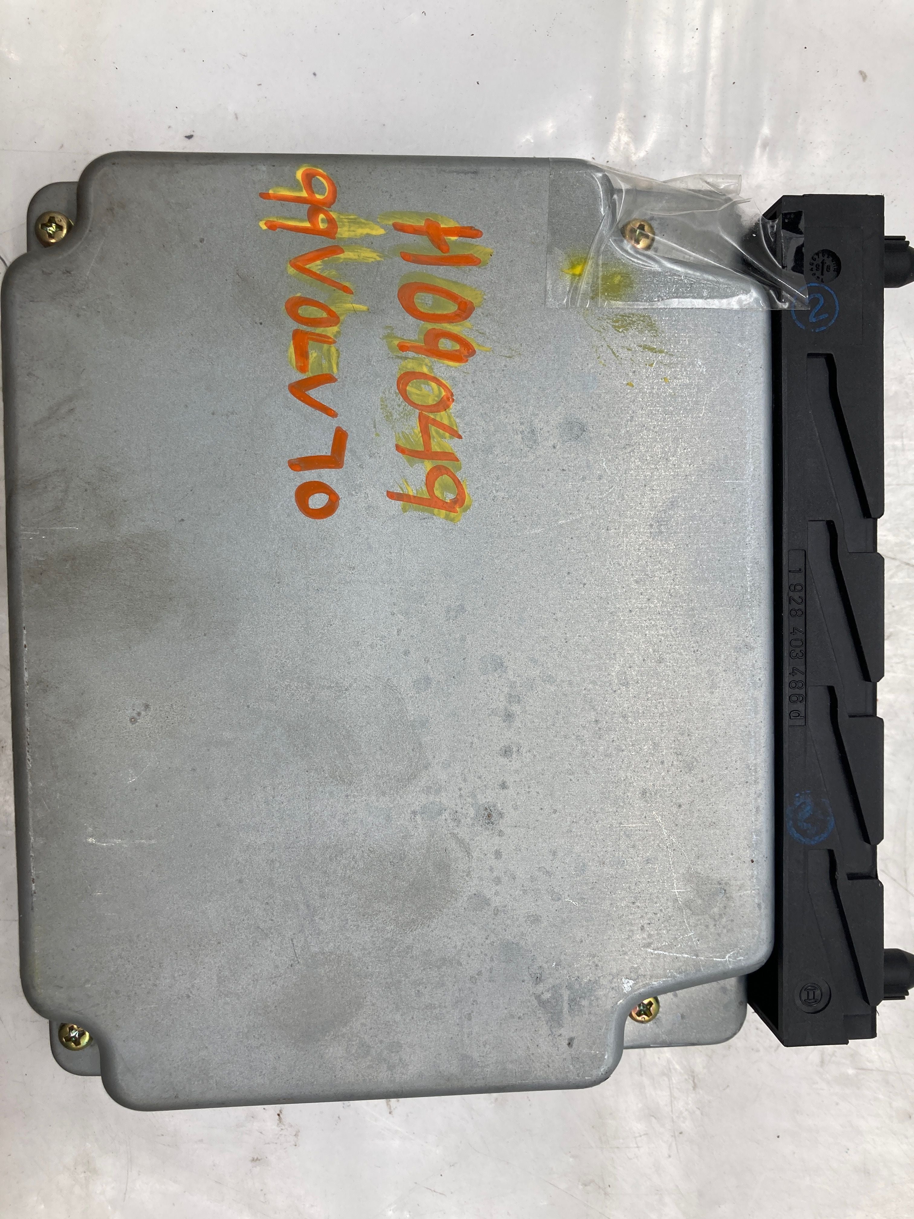 ECU ECM COMPUTER Volvo V70 S70 1999 99 Non Turbo - NW63108 – Tom's ...